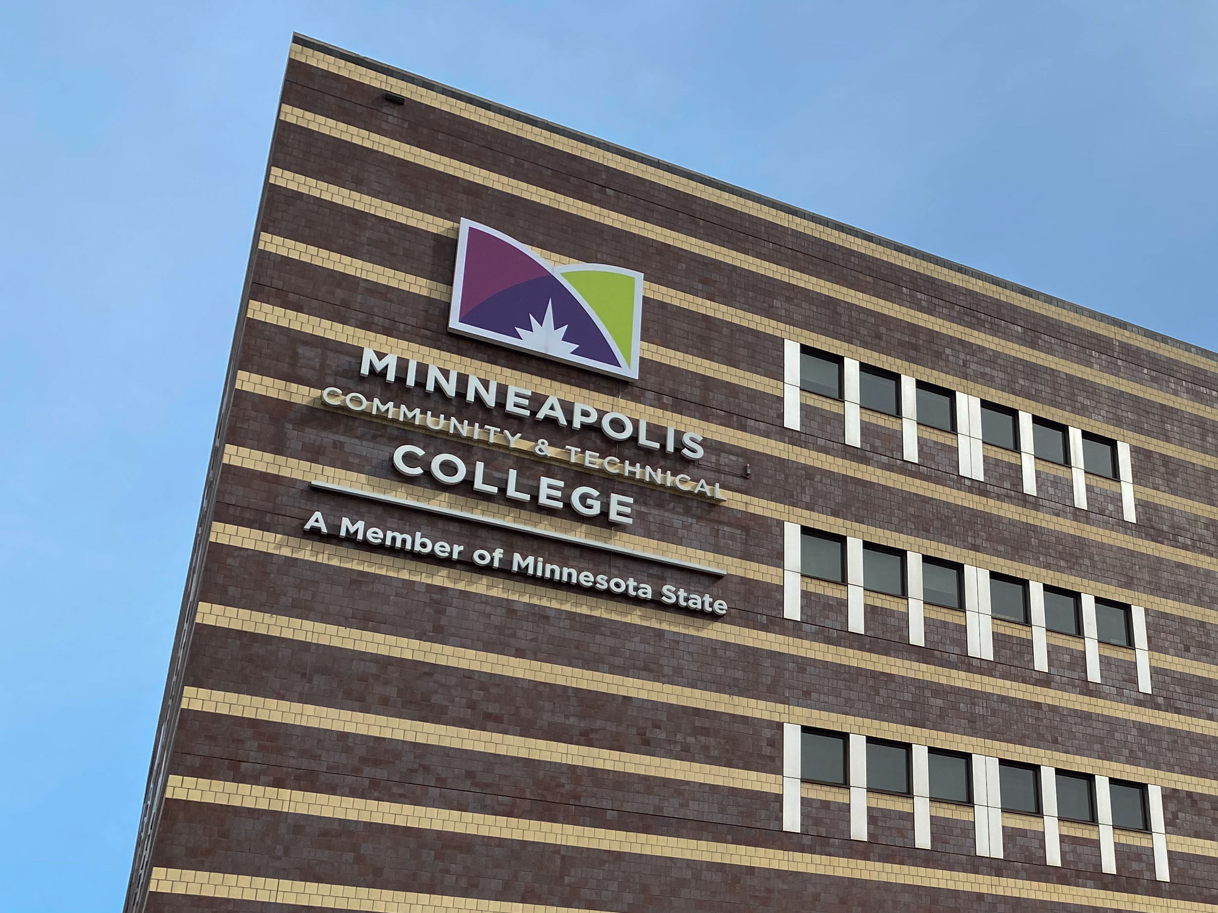 Collegiate recovery programs help community college students recovering ...